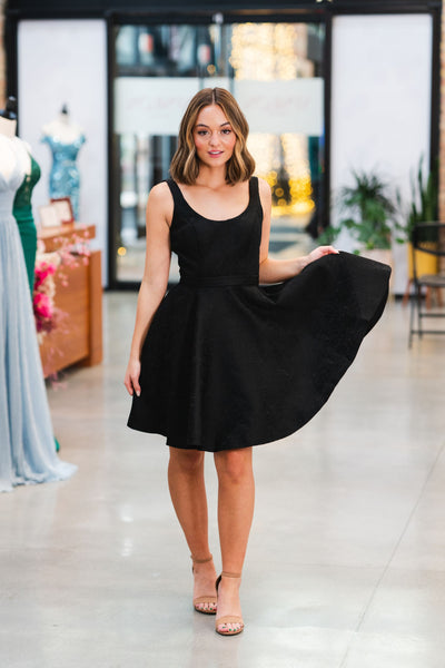 Julane – Ypsilon Dresses
